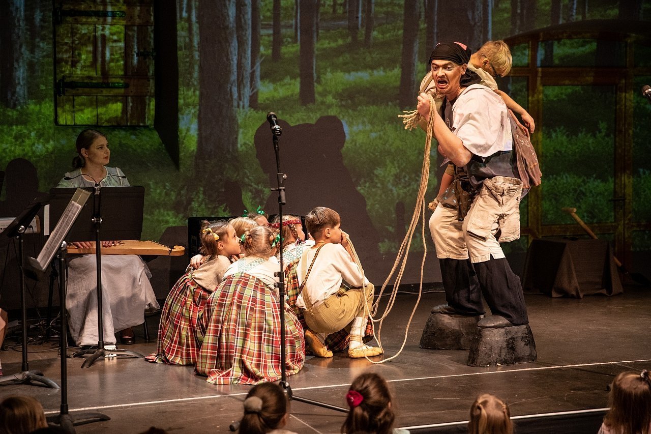 Spīķeros notiks muzikāls uzvedums bērniem “Sprīdītis” | Rīts.lv ...